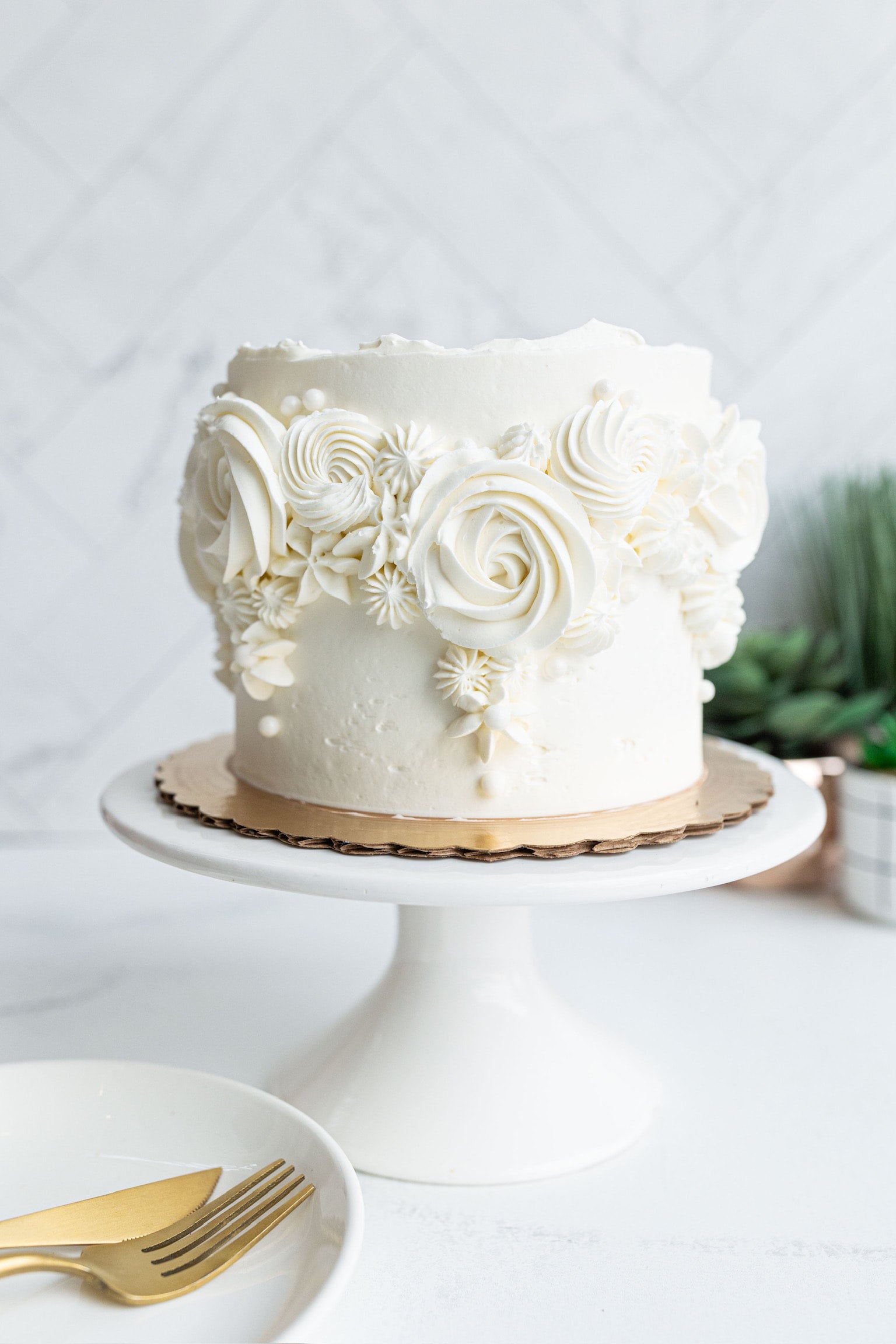 Floating Rosette Cake | Hapa Bakery